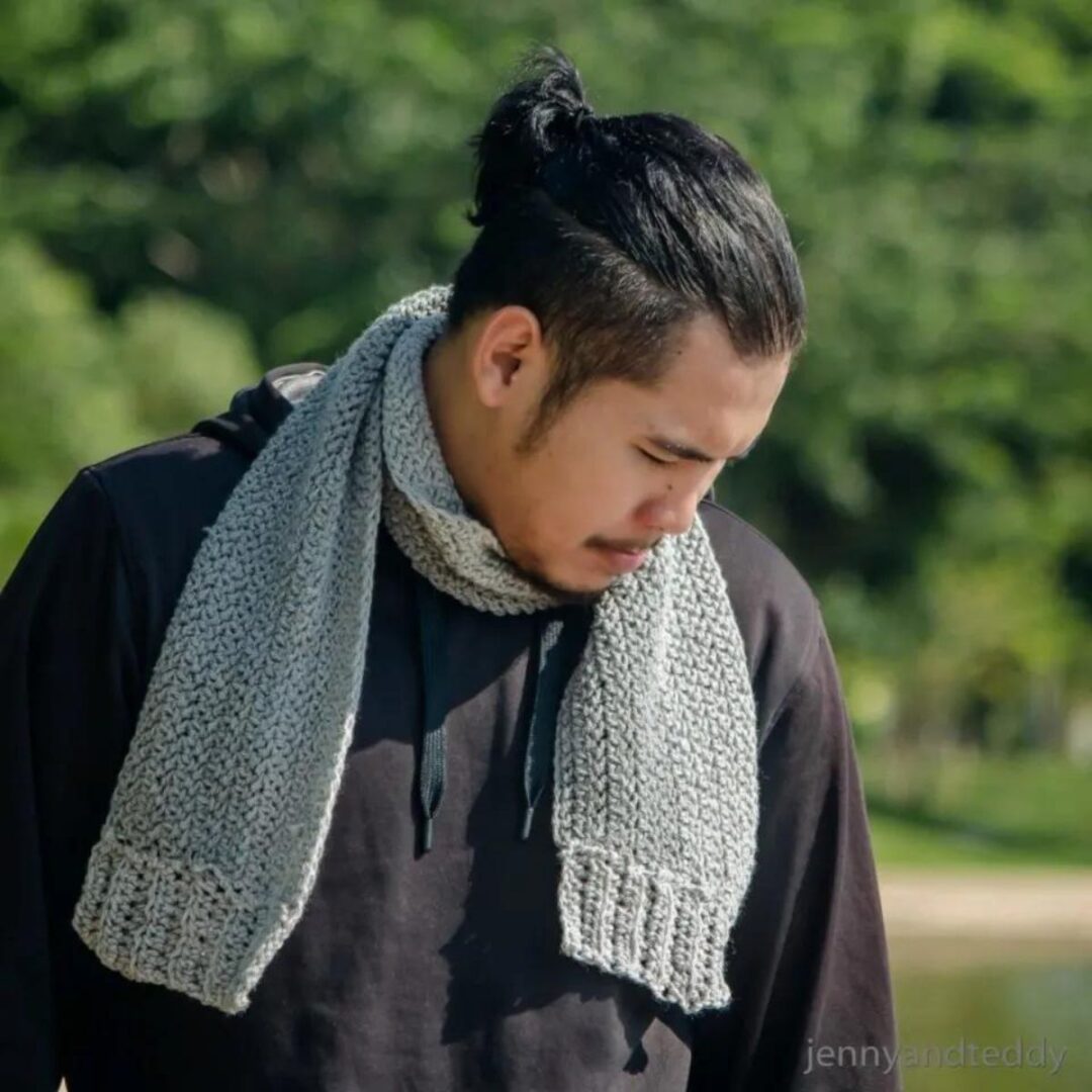 15 Free Crochet Scarf Patterns for Men | Jewels and Jones