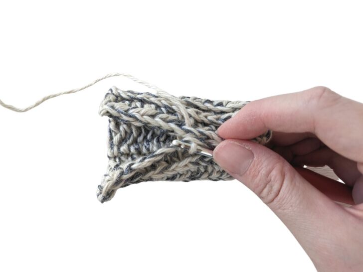 How to Crochet an Easy Mini Beanie Ornament | Jewels and Jones