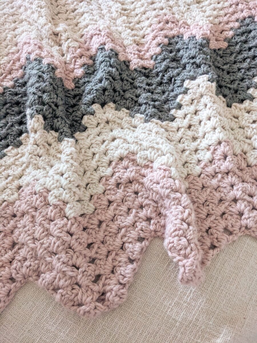 Easy Chunky Chevron Crochet Blanket Pattern | Jewels and Jones