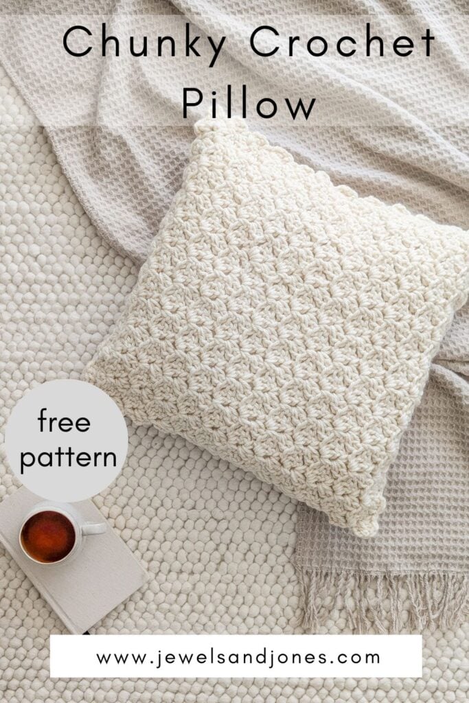 How to Crochet an Easy Pillow Using Chunky Yarn