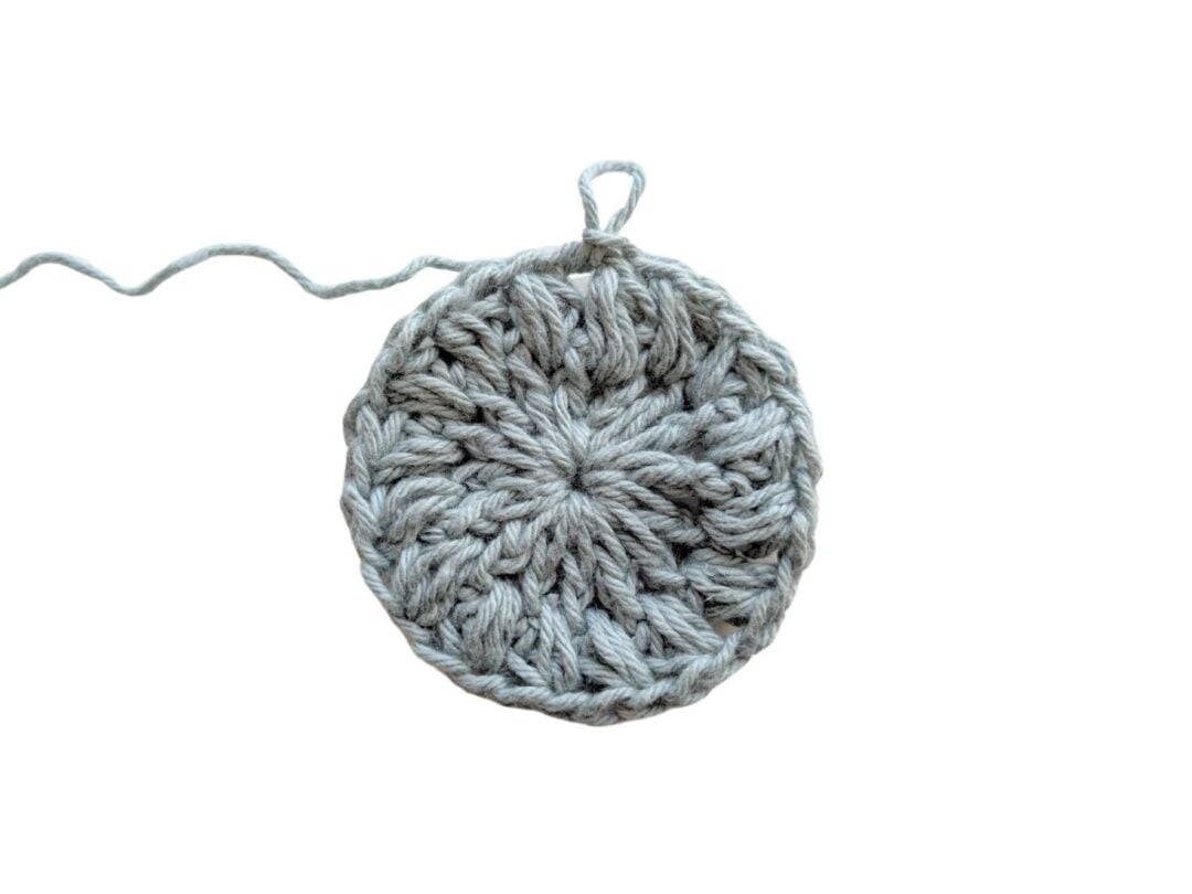 Easy Round Crochet Coaster Pattern | Jewels and Jones